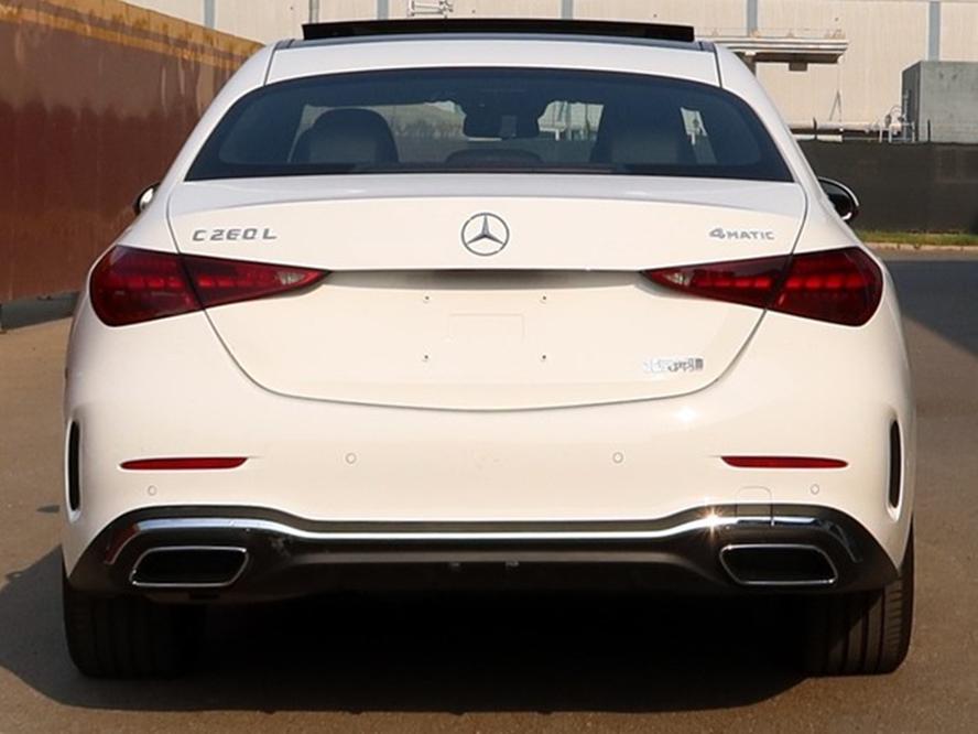 New domestically-made Mercedes-Benz C260L four-wheel drive version of the declaration plan ...