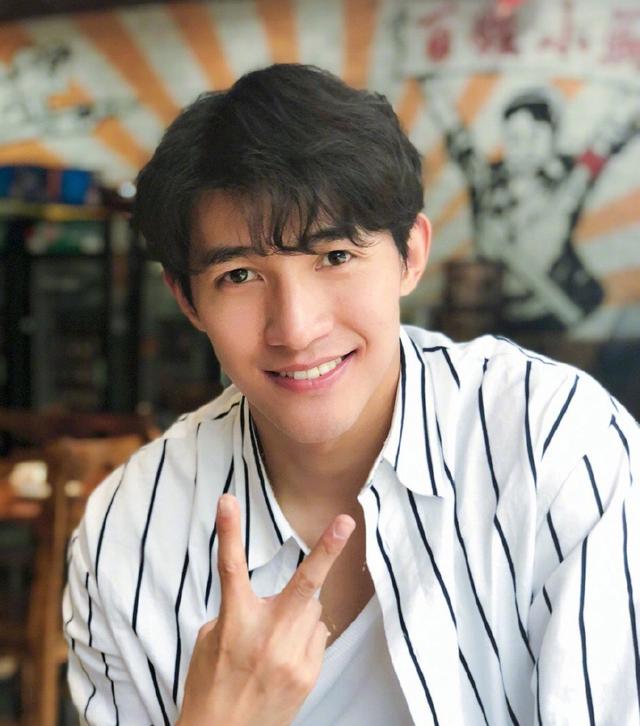 Actor Li Zifeng announced his marriage!The woman has a fair complexion ...