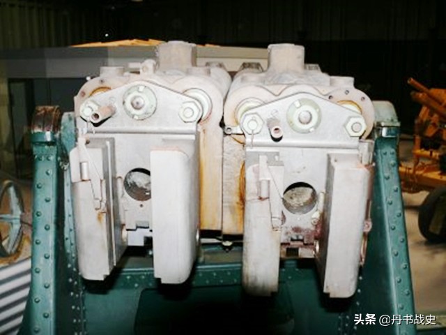 The dual-mounted navy 6-pounder gun can effectively counter torpedo ...