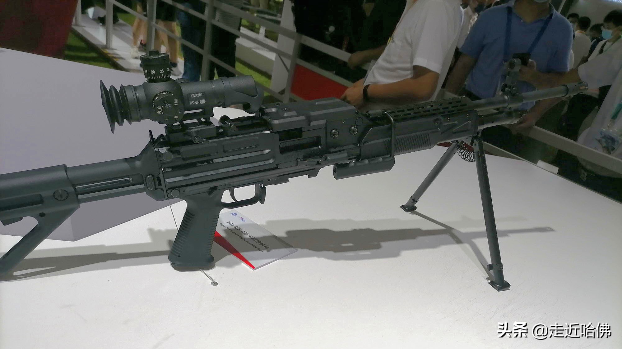 The new 201st squad of the People's Liberation Army uses machine guns ...