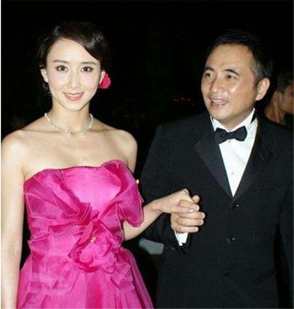 Glamorous actress Hu Jing: "Fighting wits and courage" with her rich ...