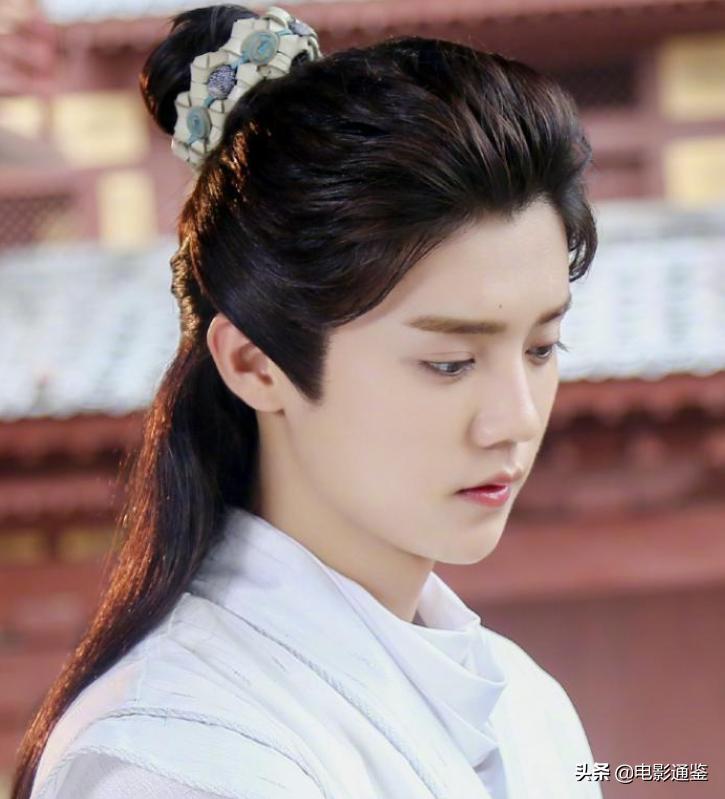 On the set of "Blessing of the Heavenly Officials", Xuan Ji's costume ...