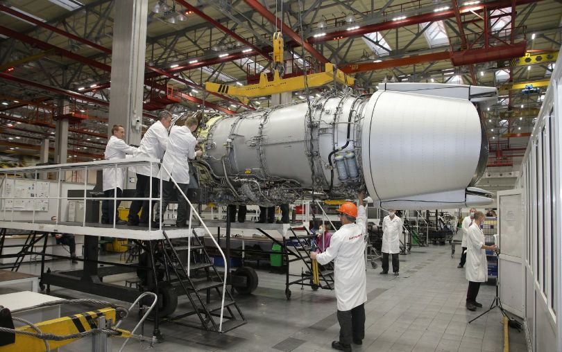 Farewell to the old D-30!, Yun 20B installed turbofan 20 engine, "Pan ...