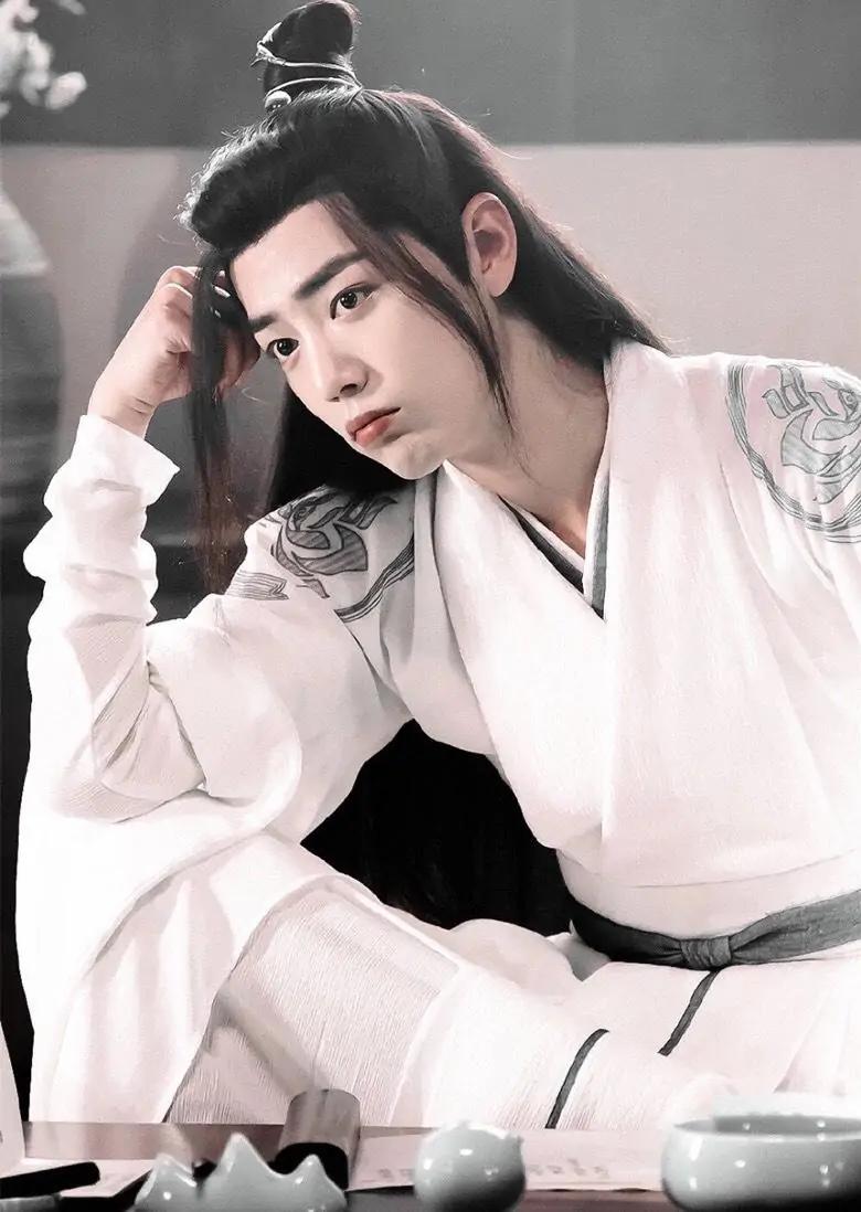 Xiao Zhan, congratulations on the second anniversary of the launch of ...