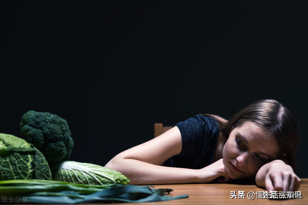 Kitchen fumes are very harmful. Those who often cook should pay ...