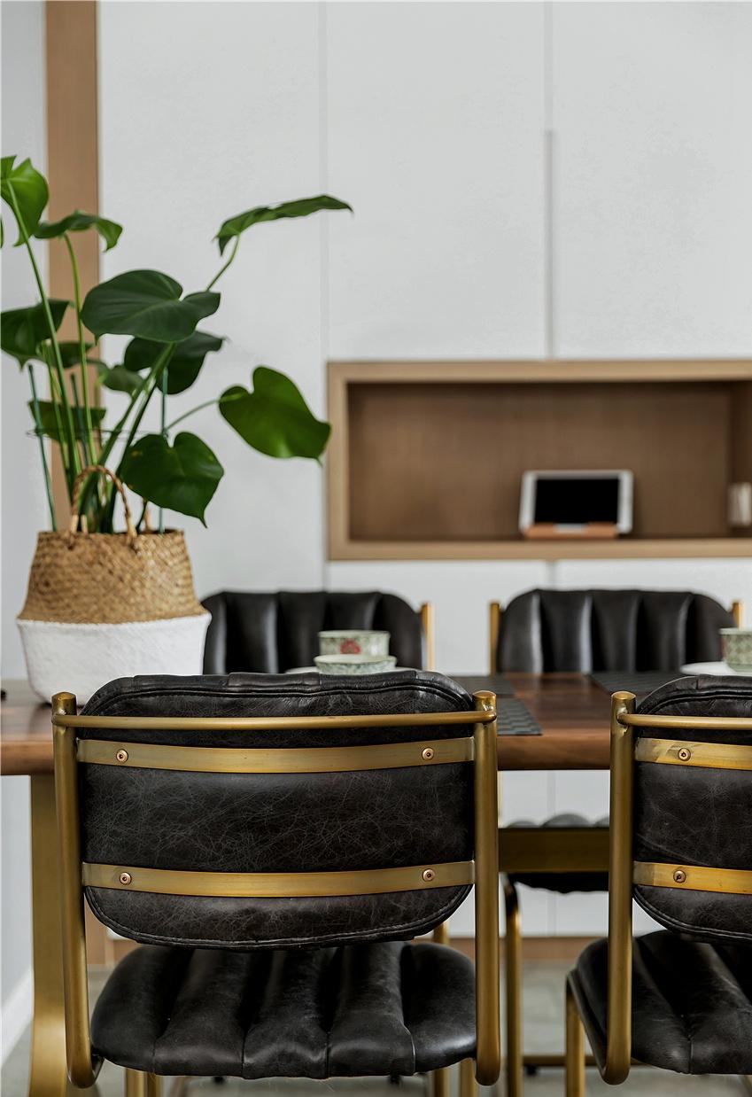 103㎡ modern and simple style, collision between nature and modernity ...