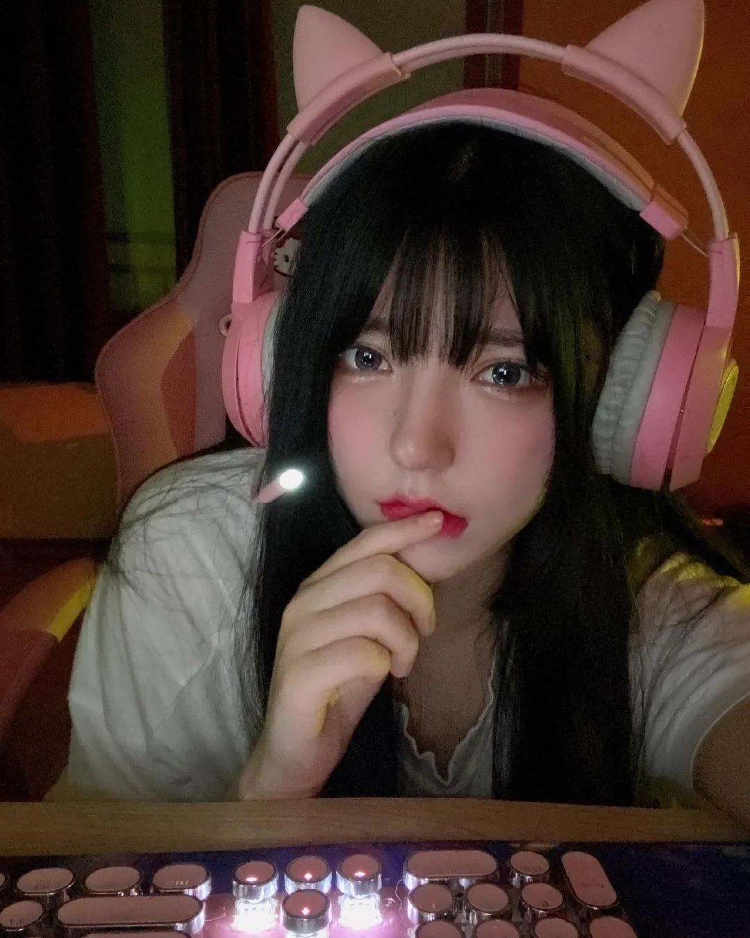 Korea Coser!Something - iNEWS