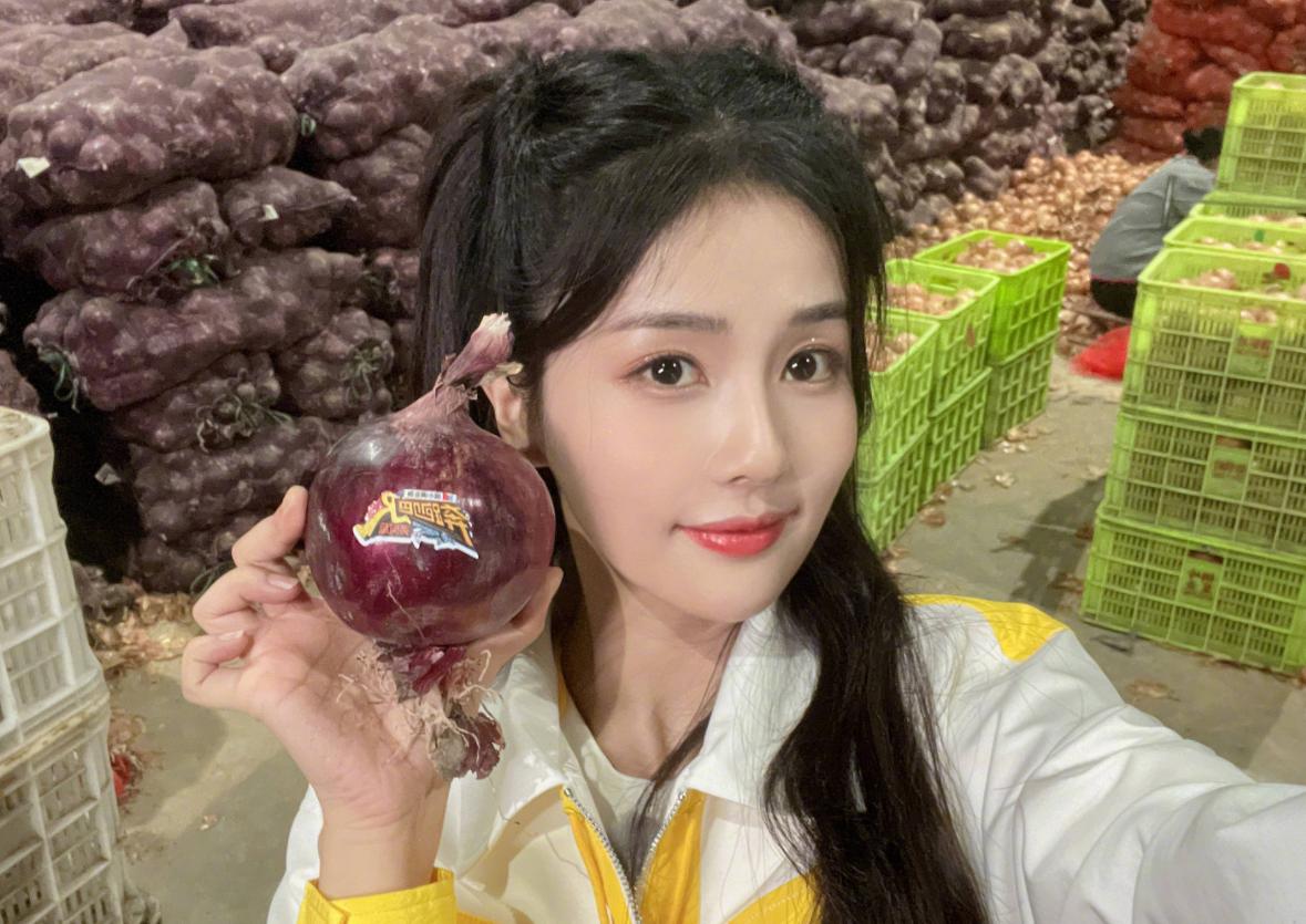 Lin Yi's singing made the audience laugh, and the operation was very ...