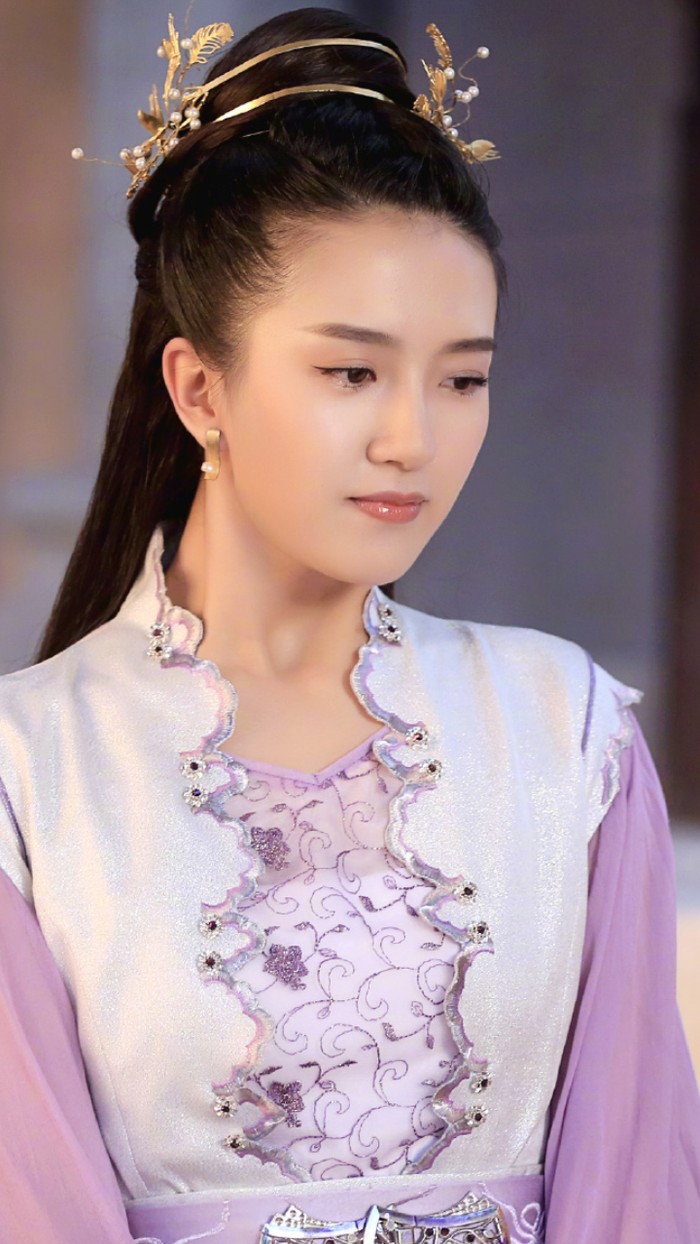 The charming Xu Lingyue - iNEWS