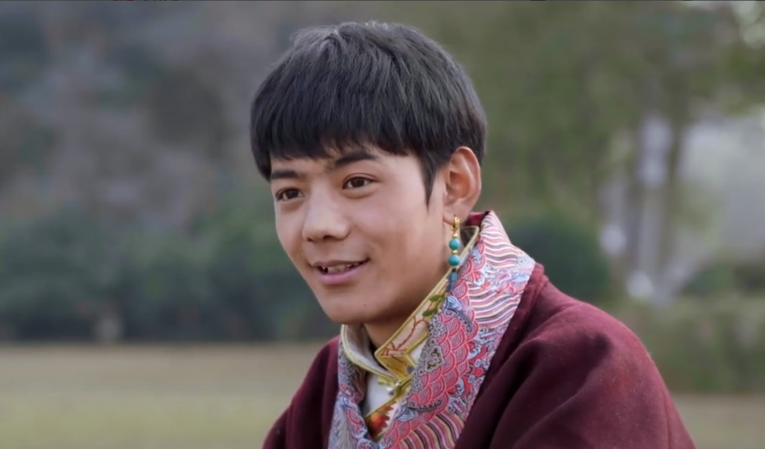 Ding Zhen was finally affected by fame and fortune. He was obviously ...