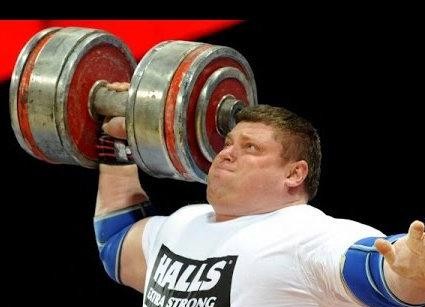 What breathing rhythm should be maintained in pull-ups - iNEWS