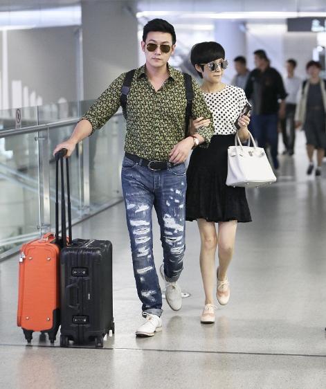 Lu Yi became fat and greasy, making his wife Bao Lei more petite, and ...