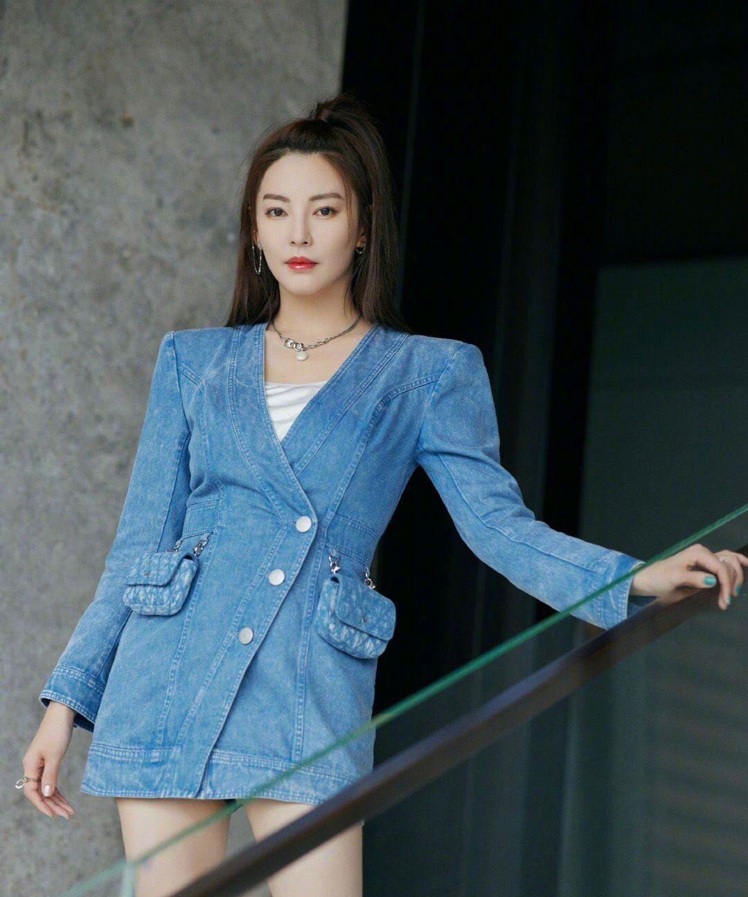 Little gossip, Zhang Yuqi, Gao Yuanyuan, Song Zuer, Hu Ge - iNEWS