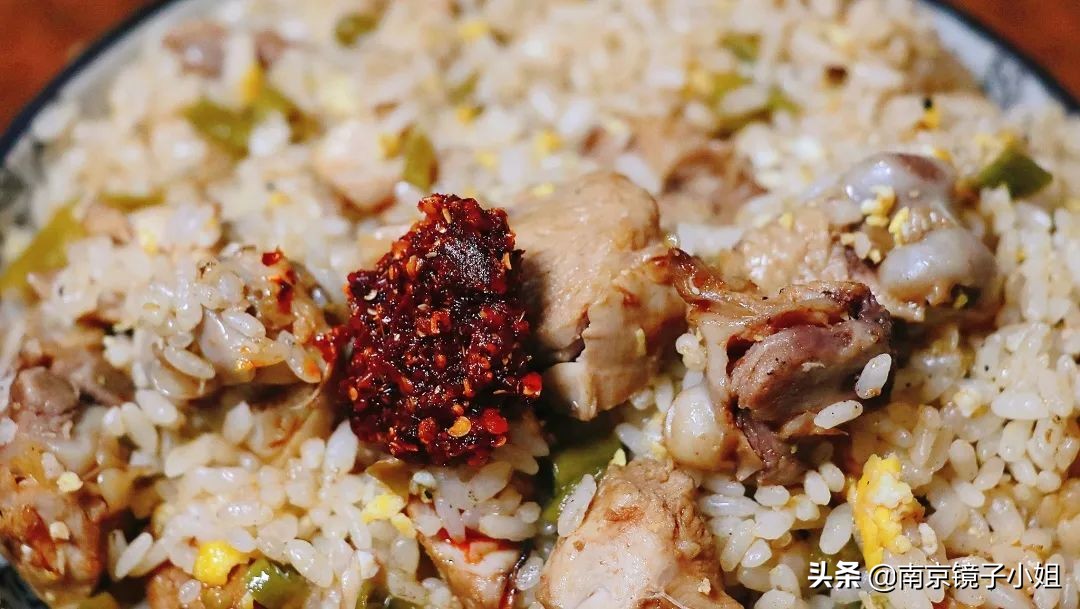 Mouth ecstasy!This bowl of "Hermes Fried Rice" in Nanjing is absolutely ...