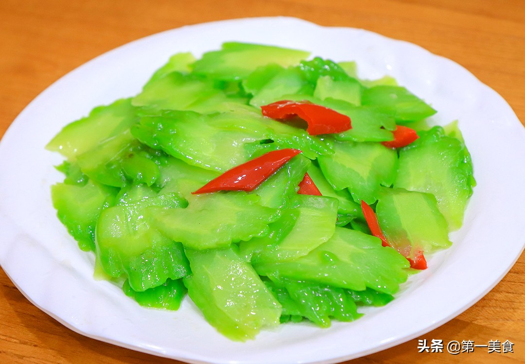 How to make bitter gourd to get rid of the bitterness, the chef teaches ...