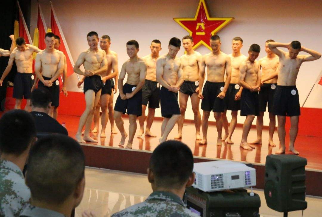 Soldiers and bodybuilders have trained for 3 years. How big is the ...