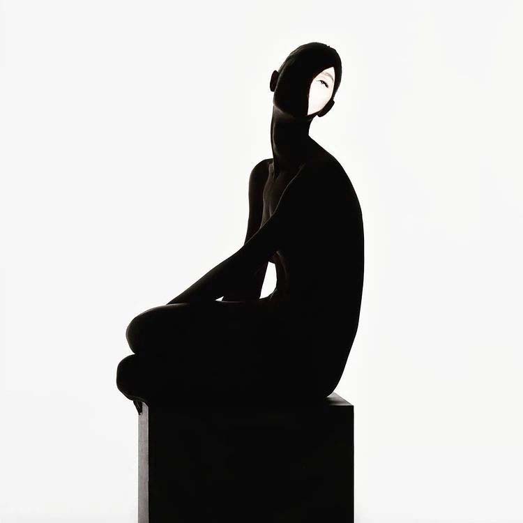 Simplicity and fashion-Russian photographer George Mayer's body ...