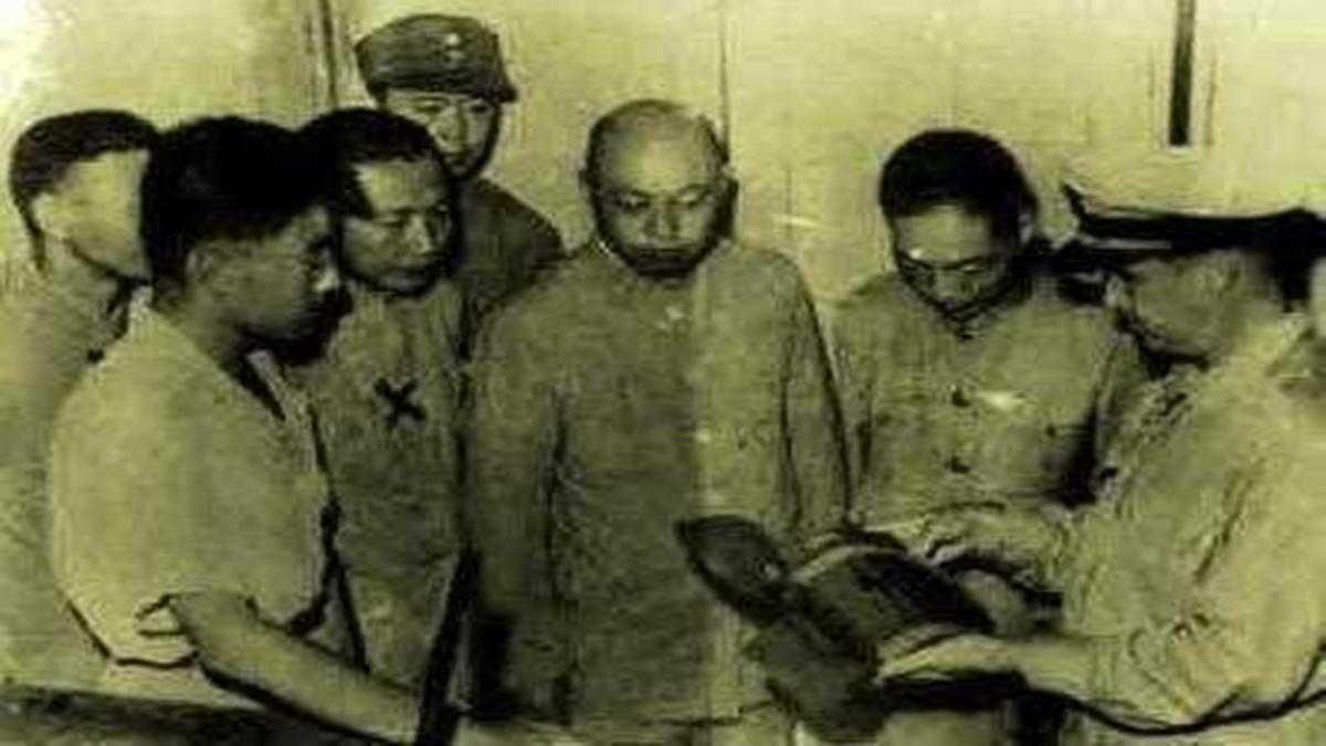 Mao Renfeng, one of the four secret agents, was proud of the early ...