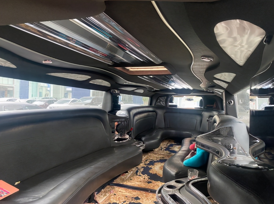 I bought a second-hand Hummer for RMB 750,000, and sold it at a loss of ...