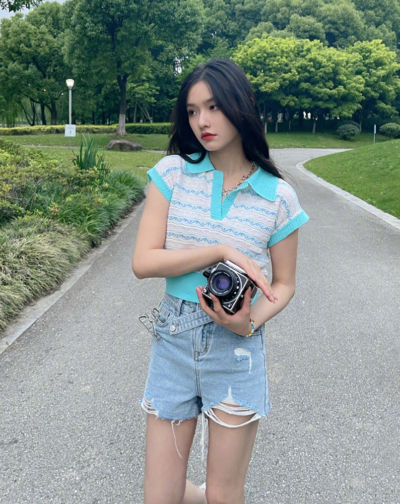 Is it not enough for Lin Yun to have long legs?Street shots also wear ...