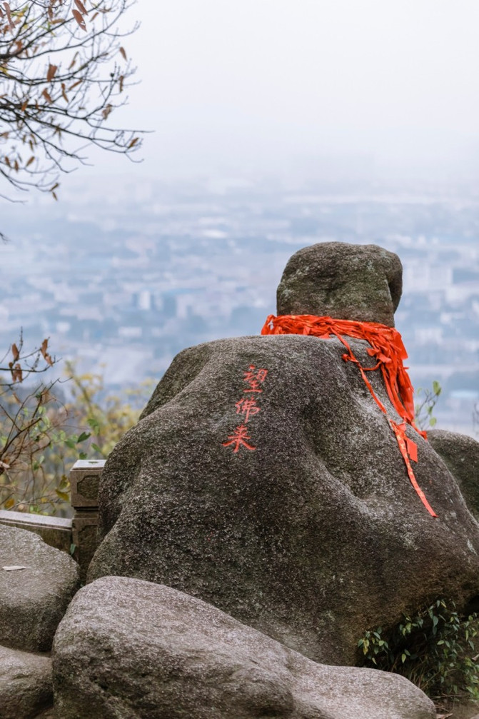 Suzhou Travel Notes: Lingyan, Mountain Temple - iNEWS