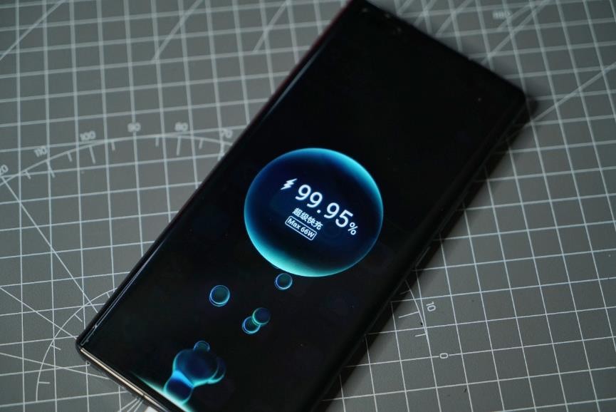 Honor Magic3 Pro and iPhone13 Pro really fragrant showdown: Who has the stronger image power ...