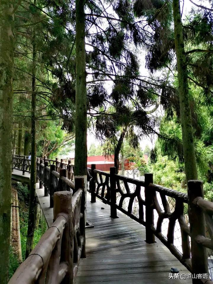 Guling, Fuzhou, is one of the four major summer resorts in China. It ...