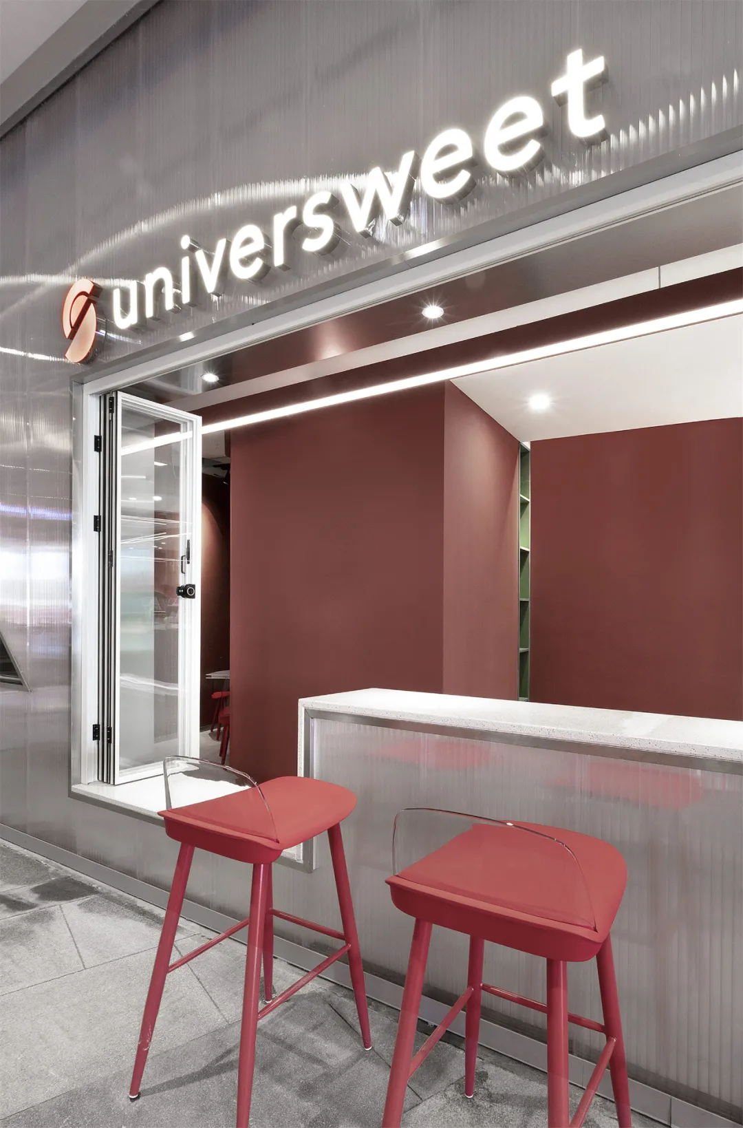 Dining space design: the design of the dessert shop with unique style ...