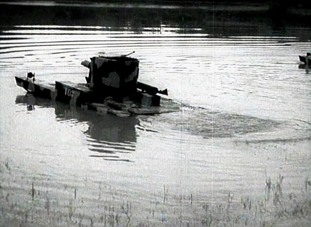 PZInż.130 Light Amphibious Tank Biography-"Stealing the Division ...