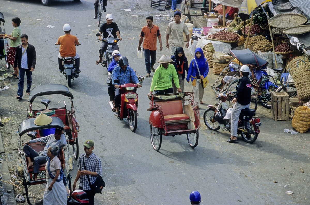 Java Island: Only 7% of Indonesia's land area, but more than half of ...