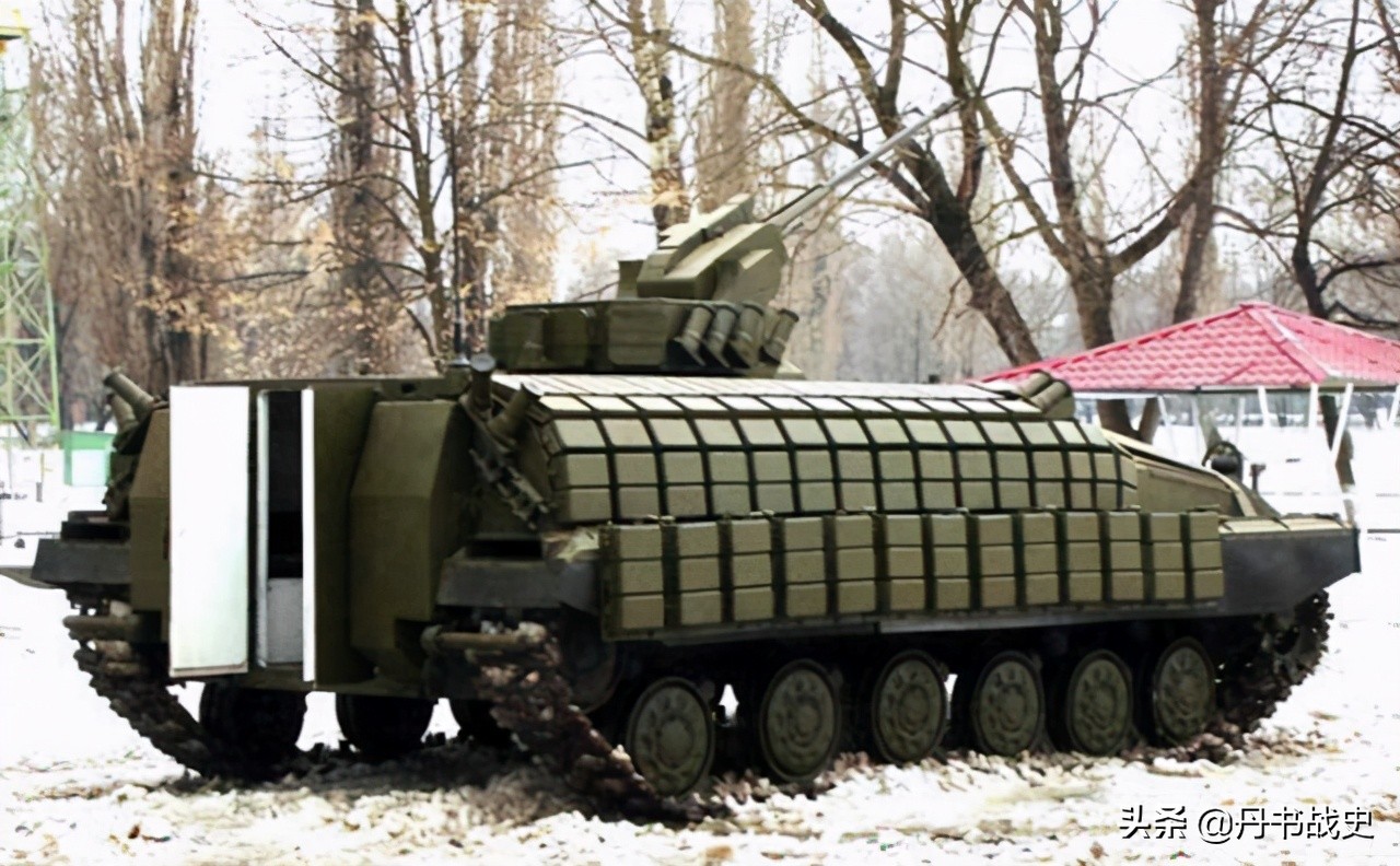 Ukrainian BMPV-64 heavy armored personnel carrier, another modified ...