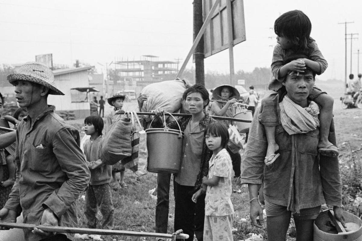 200,000 refugees fled to China, and now they still want to become Chinese nationals. Why are ...