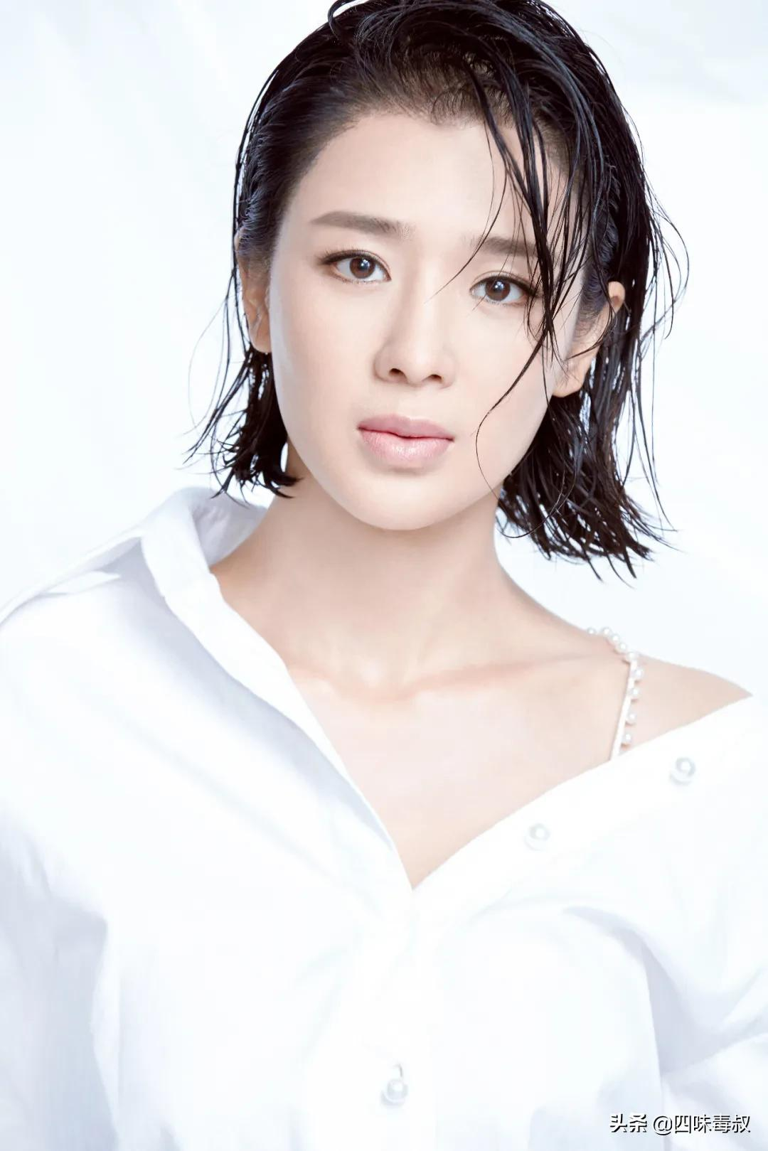 The woman behind Chen Duxiu in "Awakening Age", you didn't know that ...