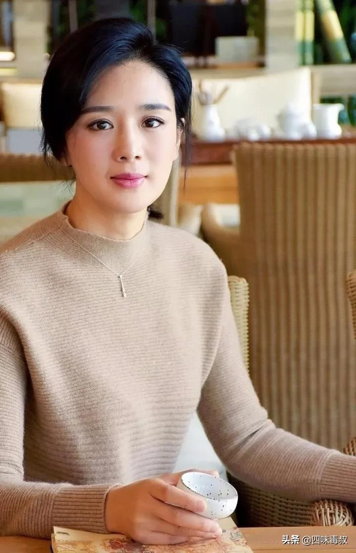 The woman behind Chen Duxiu in "Awakening Age", you didn't know that ...