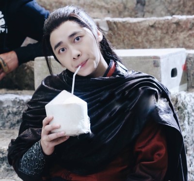 Seeing him rising from a tall building, seeing his building collapse ...