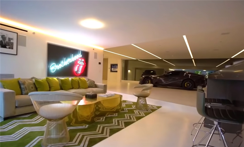NBA LeBron James 1486㎡ villa, living room nearly 100 square meters ...