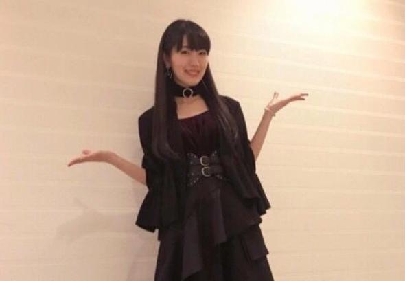 The average male wins again!Voice actor Yui Ishikawa announced her ...