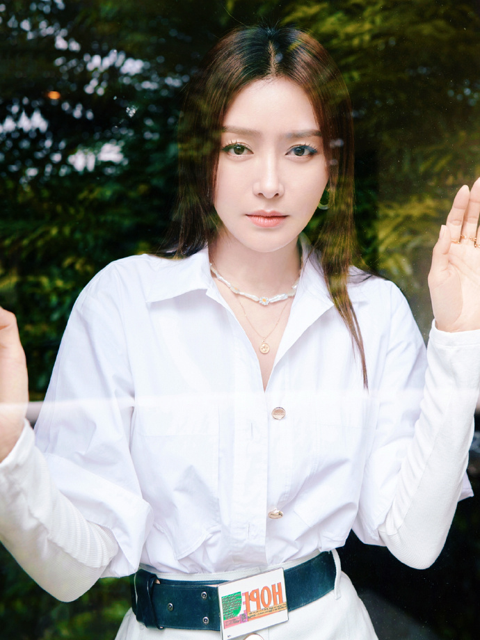 Two new dramas are launched, Peng Guanying's partner Wang Churan ...