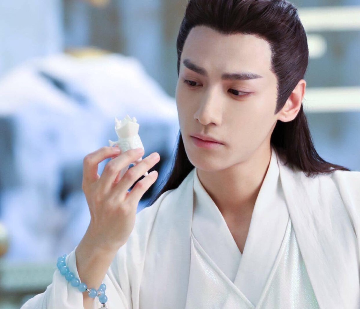 Luo Yunxi's endorsement is so thin that he looks like Internet ...