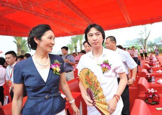 Wang Jianlin's wife, Wang Sicong's mother, she turned out to be so good ...
