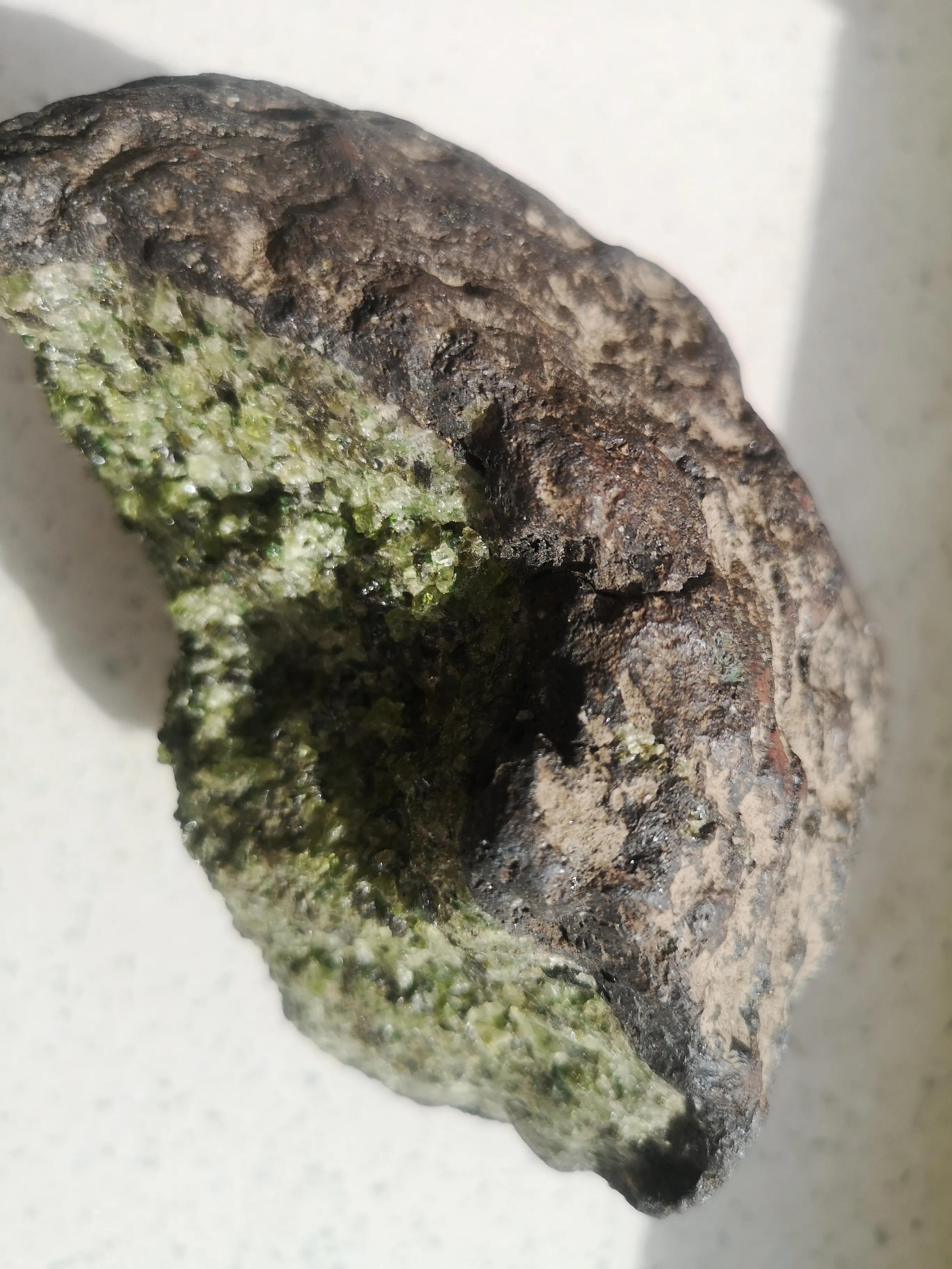 To recognize a stone meteorite - iNEWS