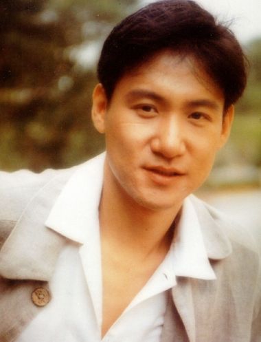 Hong Kong's top ten male singers debut time and age - iNEWS