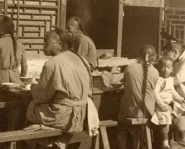 Braids in the Late Qing Dynasty - iNEWS