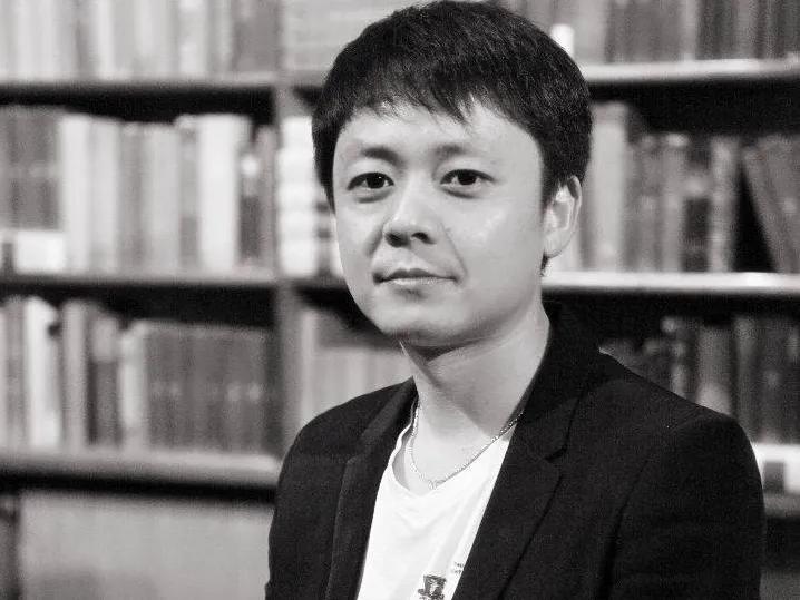 Li Shaojun, editor-in-chief of "Poetry Magazine", was questioned by ...
