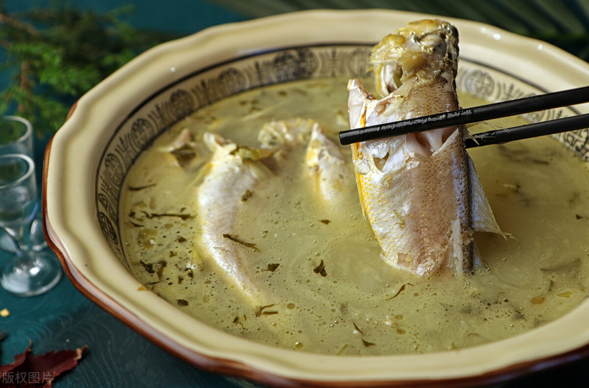 Steamed small yellow croaker for a few minutes Steamed small yellow ...