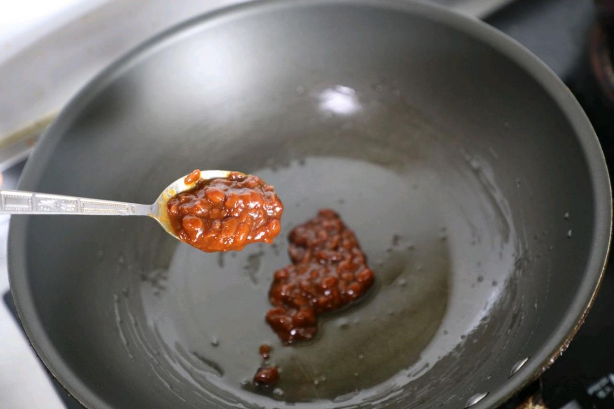 The soy-boiled monkfish that can't even be left in the soup, the meat ...