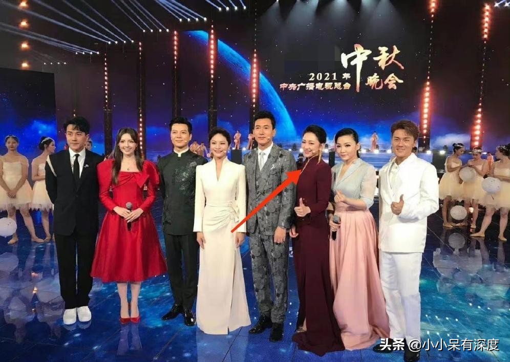Meng Shengnan: CCTV Mid-Autumn Goddess!Hosted the Mid-Autumn Festival ...