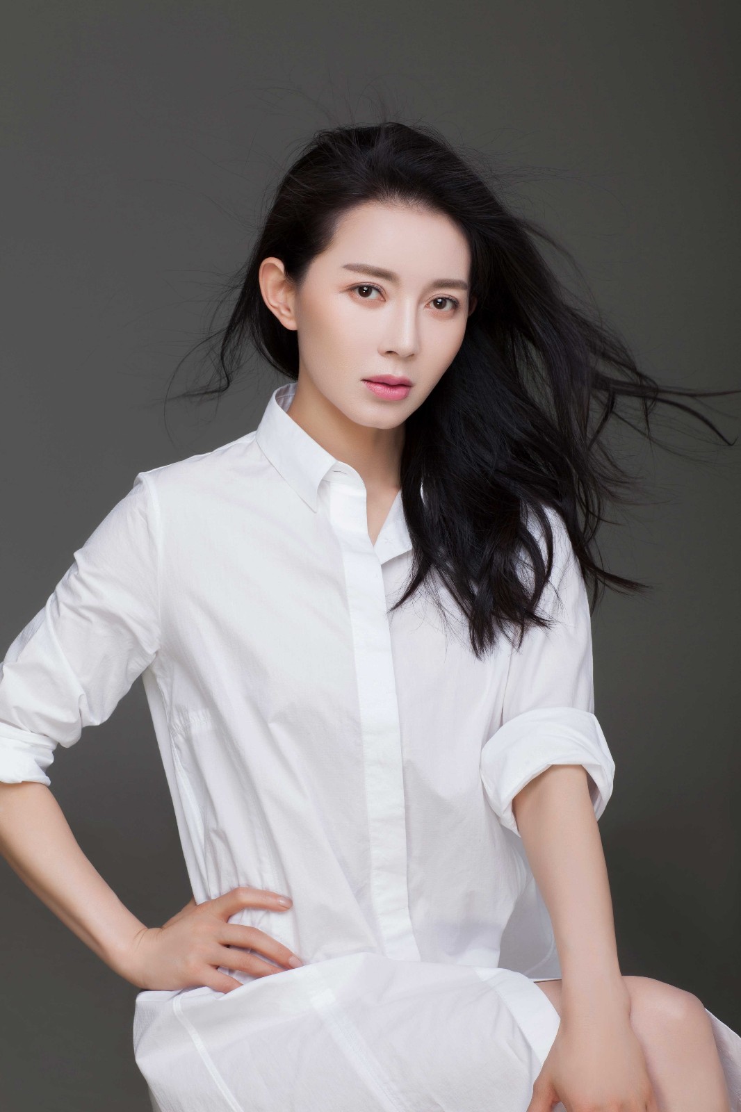 Liu Min, film and television actress, host - iNEWS
