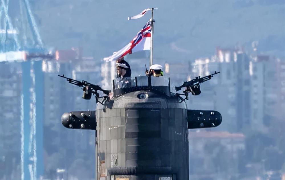 Biography of the British "Trafalgar"-class attack nuclear submarine in ...