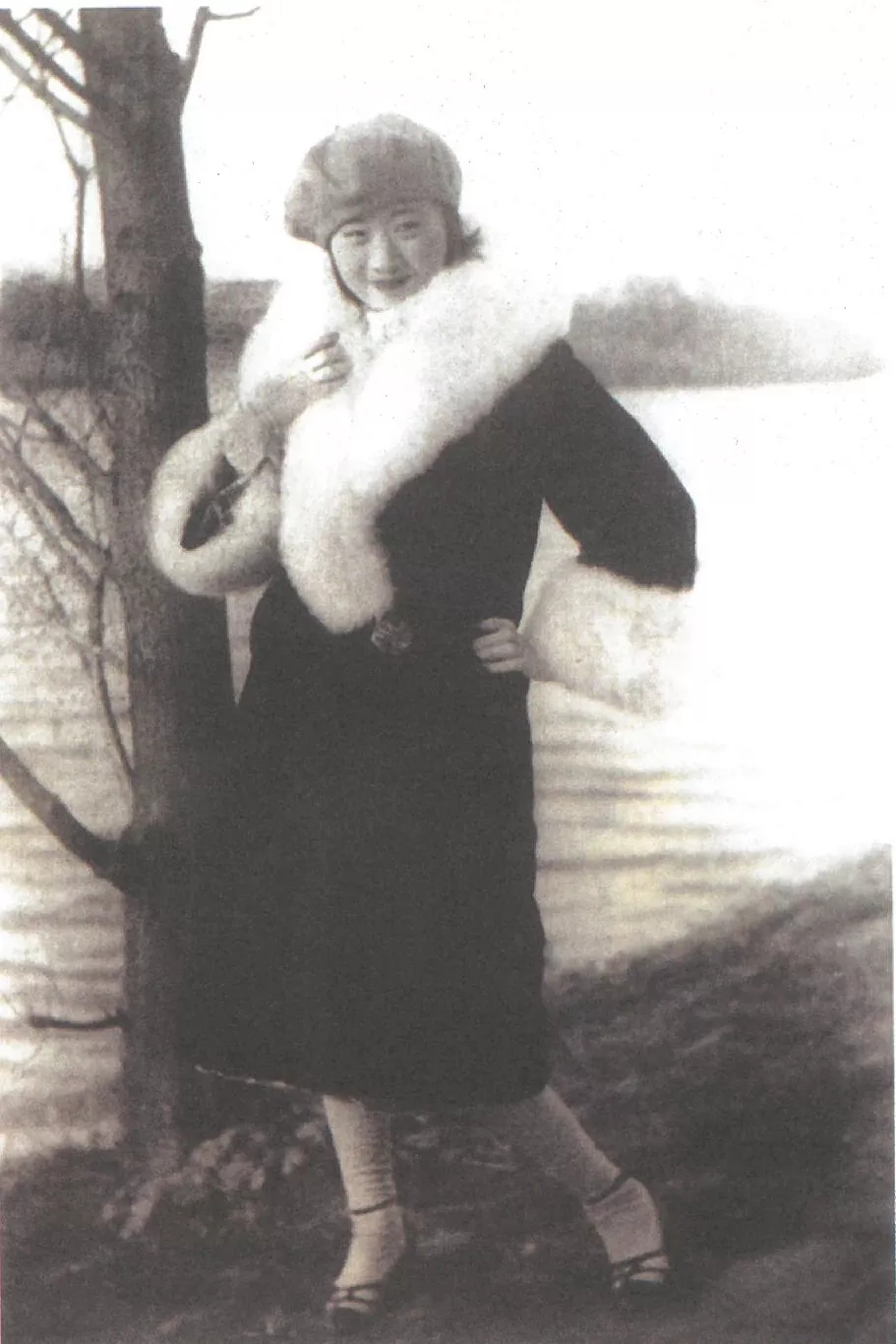 In 1946, there was no news about her husband's visit to Taiwan. Zhou ...